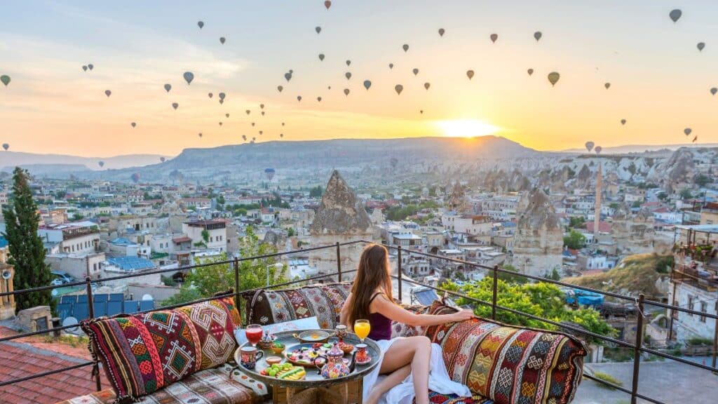 25 Tips You Need To Know Before Visiting Cappadocia, Turkey » Savoteur