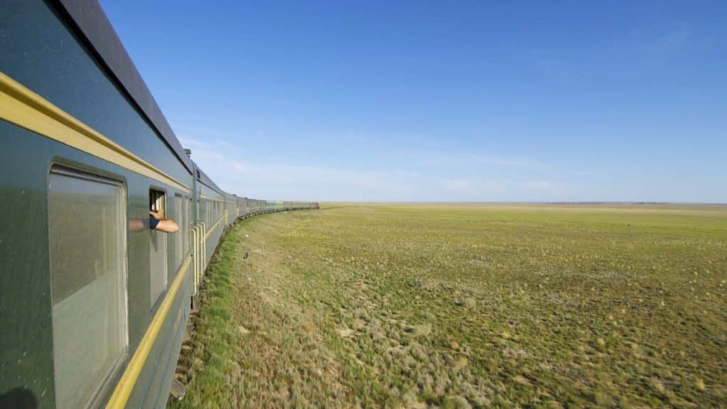 28 Best Train Journeys In The World » Savoteur