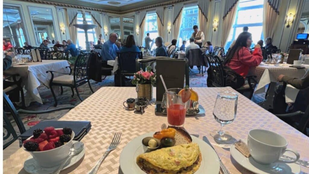 Exploring The Broadmoor: How This Iconic Hotel is Redefining the ...