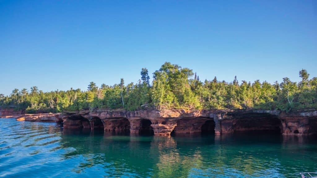 These Are the 12 Most Dangerous Lakes in the United States » Savoteur