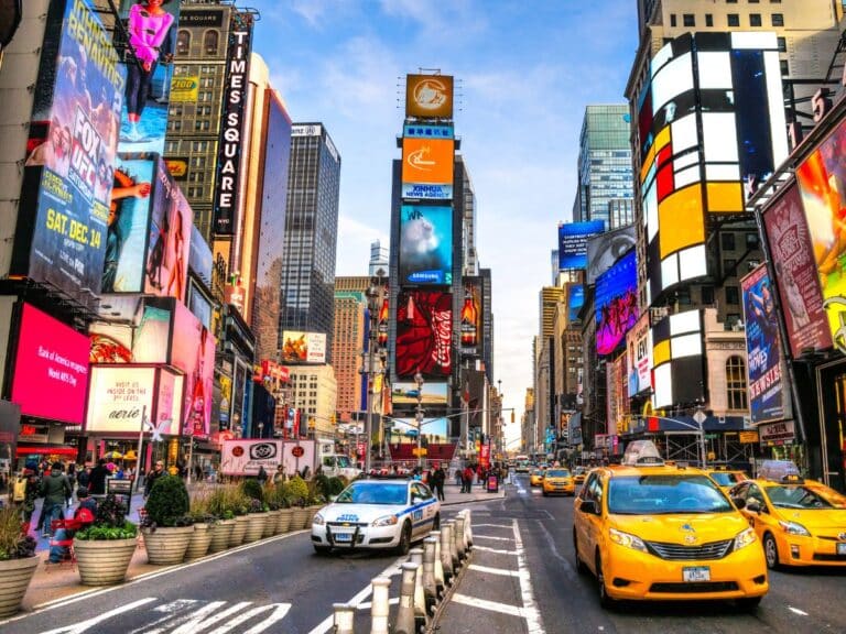 Bucket List Check: 25 of the Most Famous Landmarks in the World » Savoteur