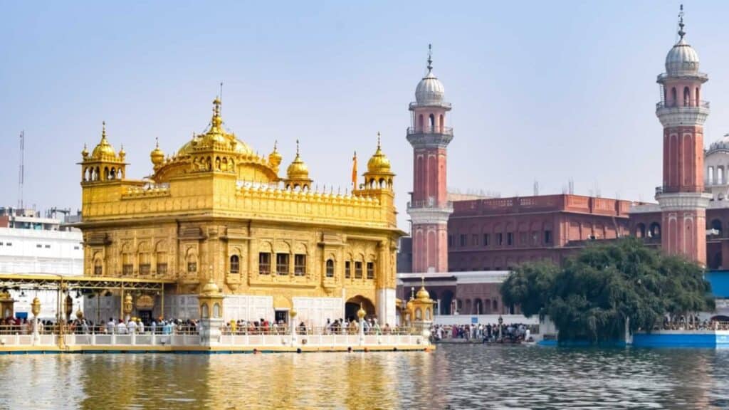 From Ancient Wonders to Modern Marvels: 11 Most Famous Temples on Earth ...