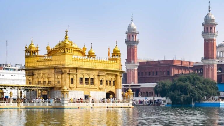 11 Worst and Rudest Countries To Visit According to World Travelers ...