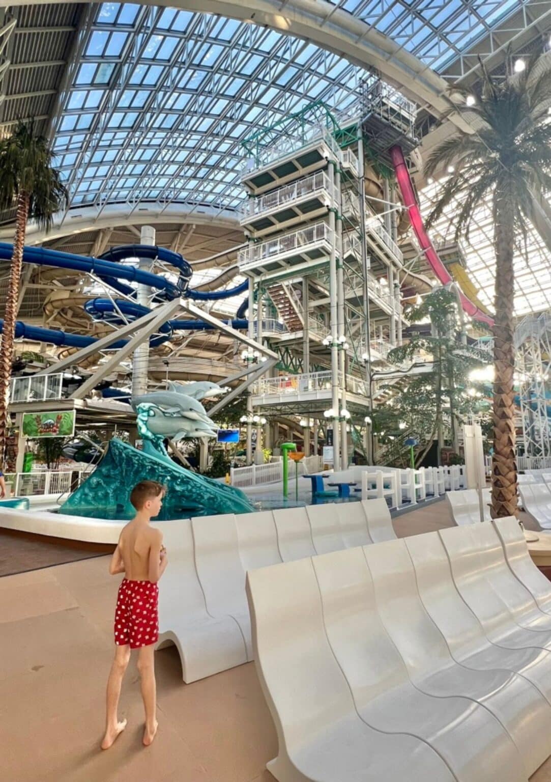 Your Guide to Exploring West Edmonton Mall » Savoteur